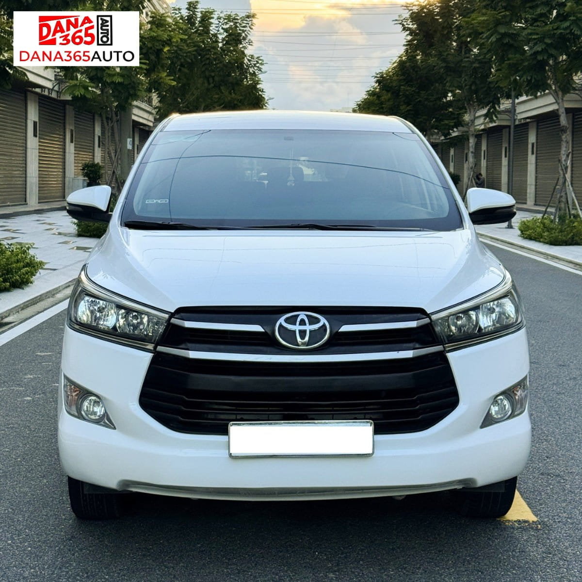 Bán xe ô tô cũ Toyota Innova 2.0E 2019 - DANA365 AUTO